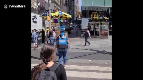 Woman wears Google Maps backpack around New York to collect data (video ...