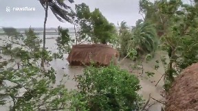 Deadly Cyclone Yaas causes heavy damage in eastern India (video) - ItemFix